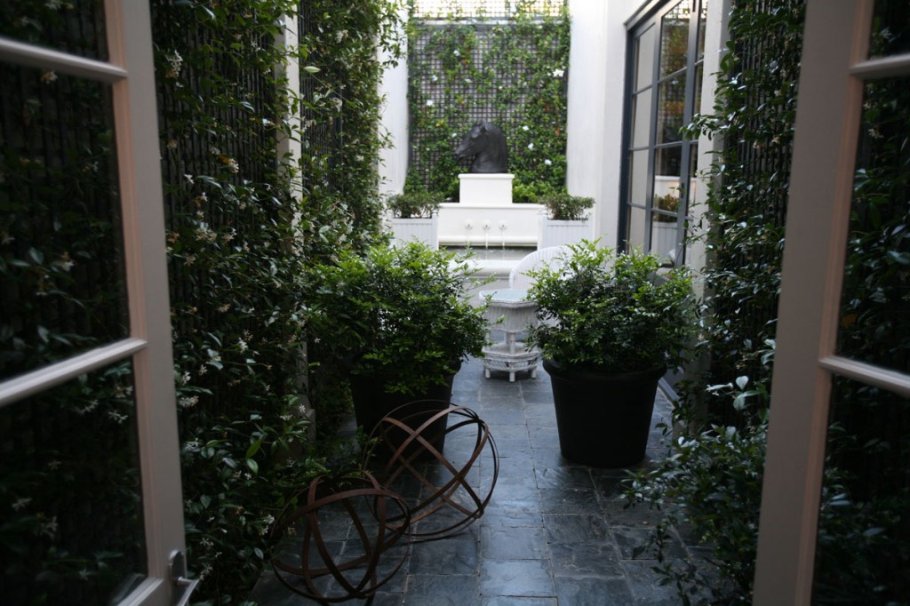 Queens Road Black and White courtyard - Interiors By Color