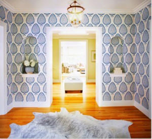 Large Scale Leaf Pattern Wallpaper - Interiors By Color