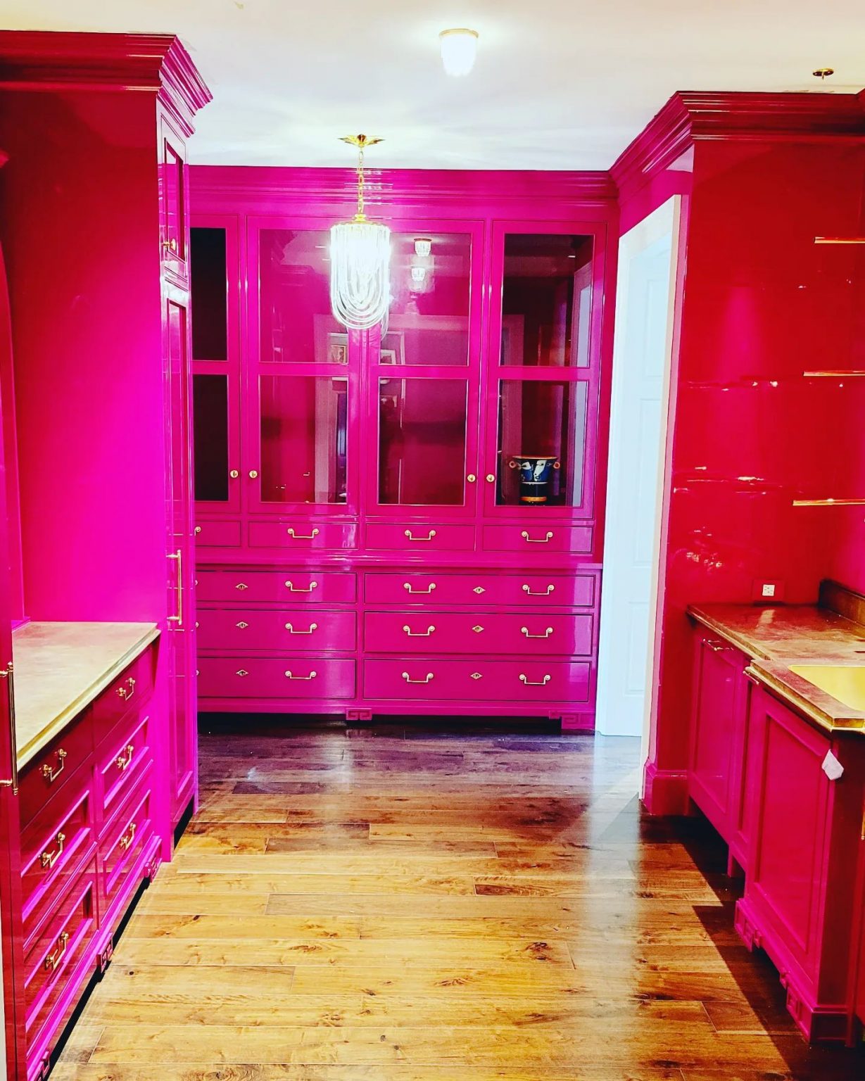 Fuchsia Glossy Interior Paint Color - Interiors By Color