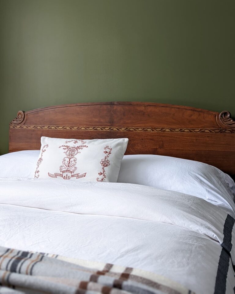 Benjamin Moore Guacamole - Interiors By Color